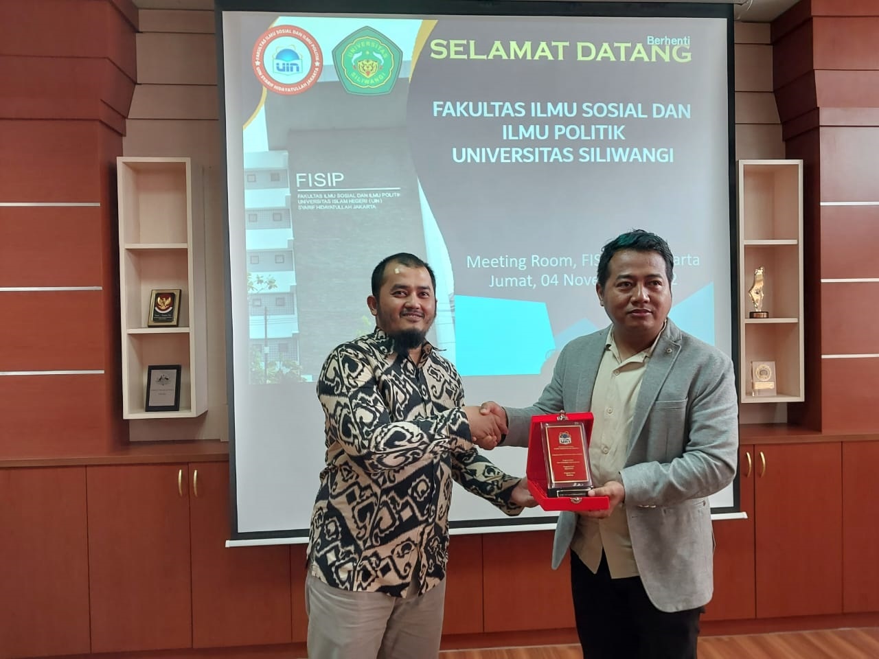 Kunjungan Laboratorium Ilmu Politik Unsil ke Laboratorium Ilmu Politik ...